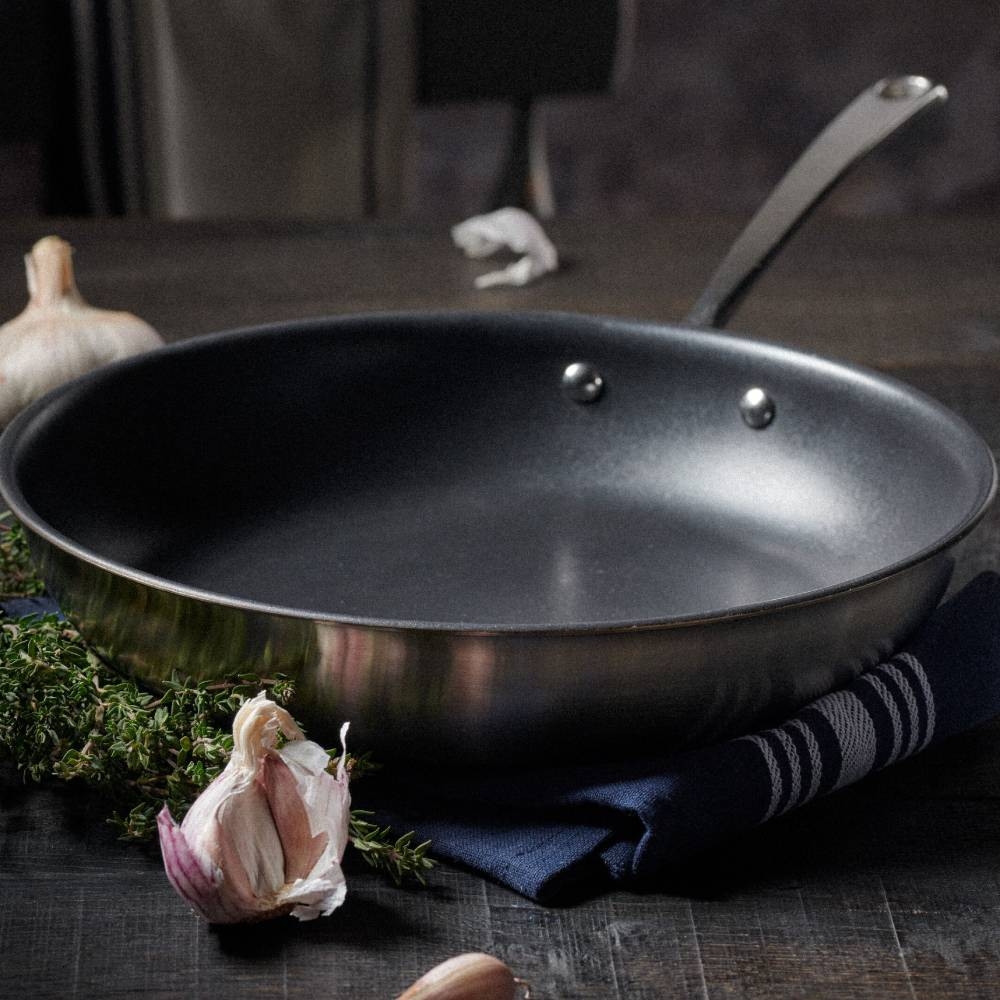 Stellar Eclipse 28cm Frying Pan Non-Stick - Glasswells