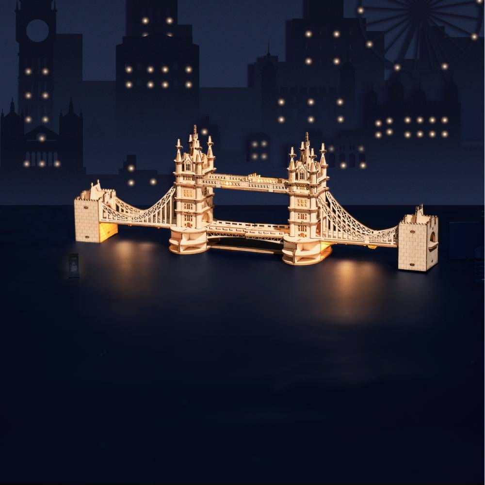 Classic Wooden Model Tower Bridge - Glasswells