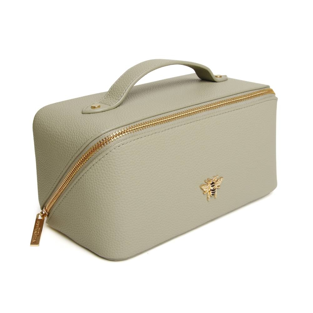 Alice Wheeler London Pistachio Train Case - Glasswells