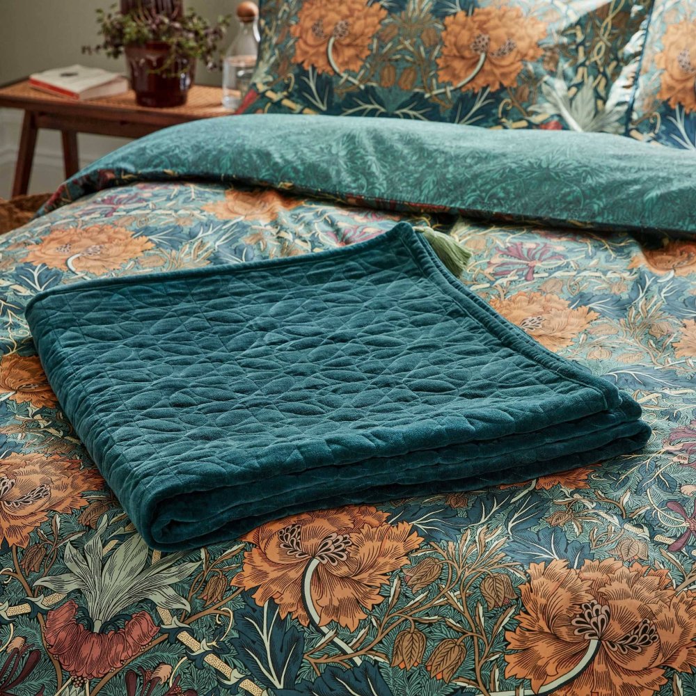 Morris Honeysuckle & Tulip Quilted Throw 125x220cm Teal - Glasswells