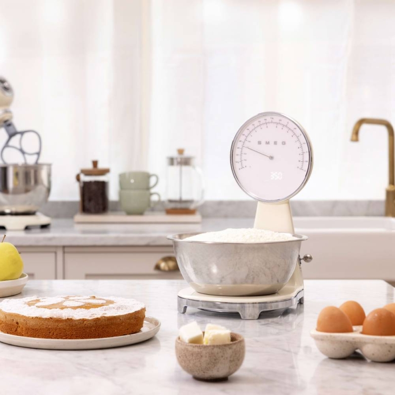 Smeg Kitchen Scales Cream - Glasswells