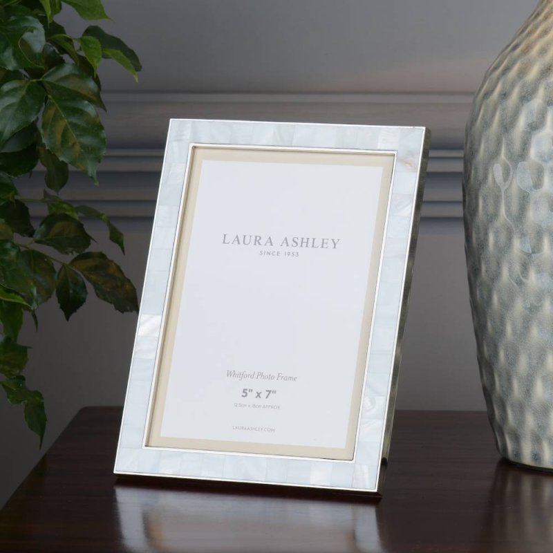 Laura Ashley Cartmel Photo Frame Polished Silver - Glasswells